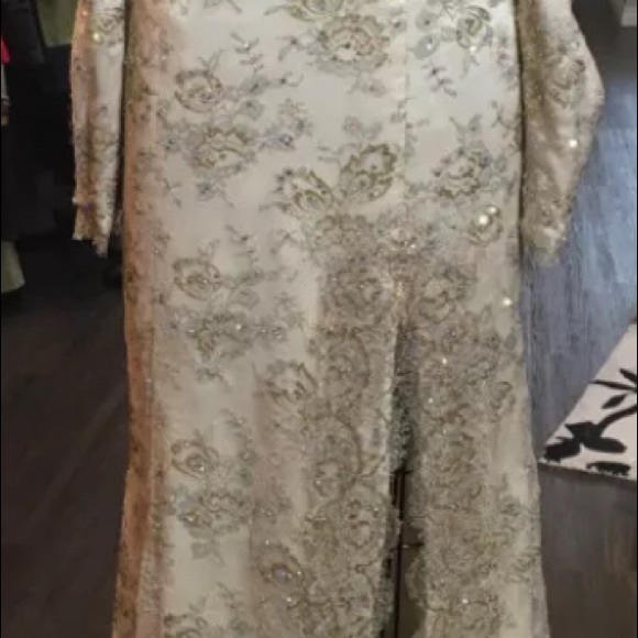 BARACCI | Dresses | Baracci Silkmetallic Lace Crystal Wedding Dress ...